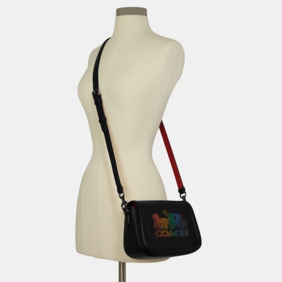 Coach | Bags | Coach Saddle Bag With Horse And Carriage Crossbody Bag ...